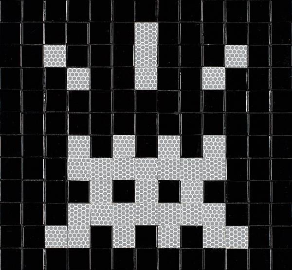 Art urbain : 89.000 euros pour trois œuvres d’Invader vendues à Hong ...